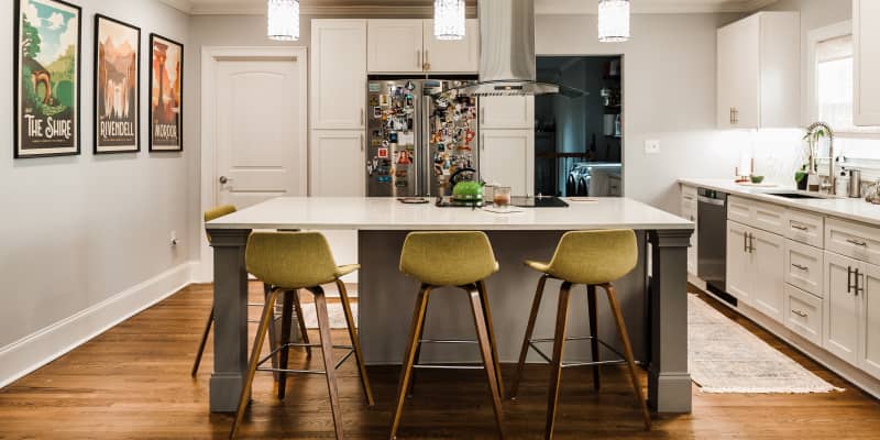 Small bar and stools store